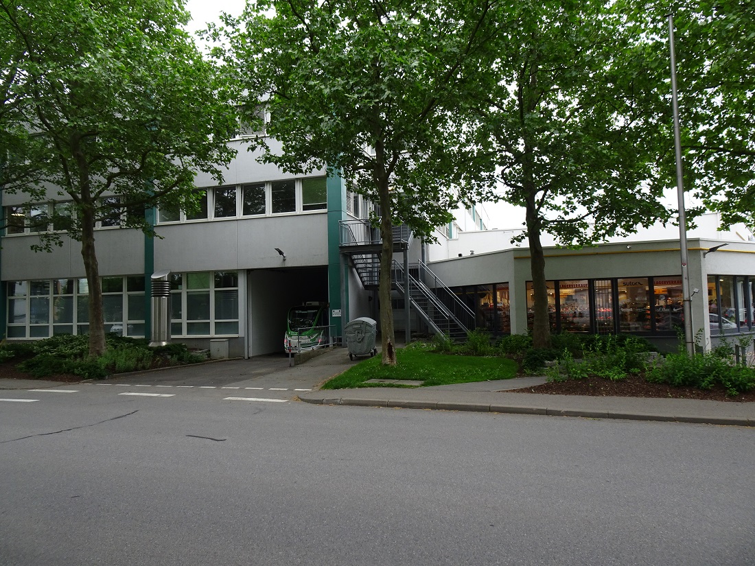 "Emilia" - autonomer Bus im Gewerbepark Regensburg - >>> Regensburger Busse