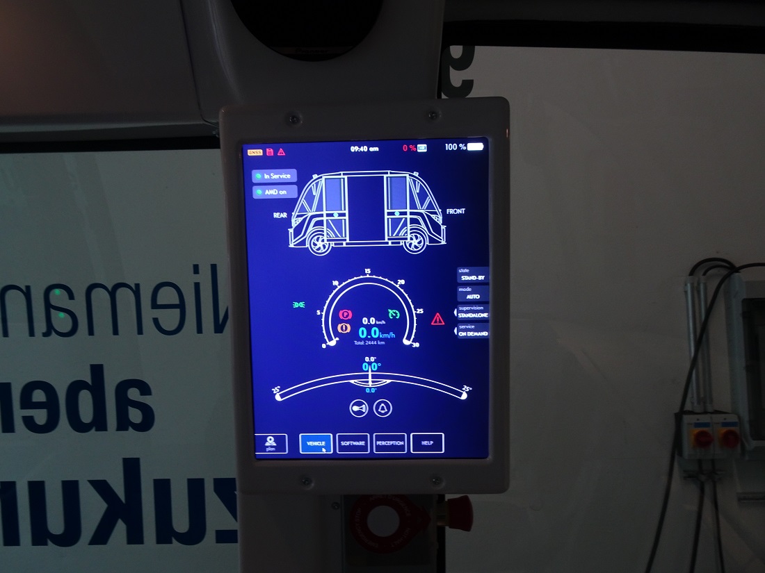 "Emilia" - autonomer Bus im Gewerbepark Regensburg - >>> Regensburger Busse
