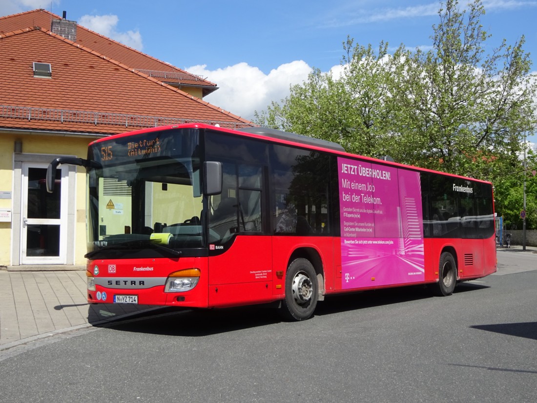 Frankenbus in Neumarkt (2 Bilder) - >>> Regensburger Busse