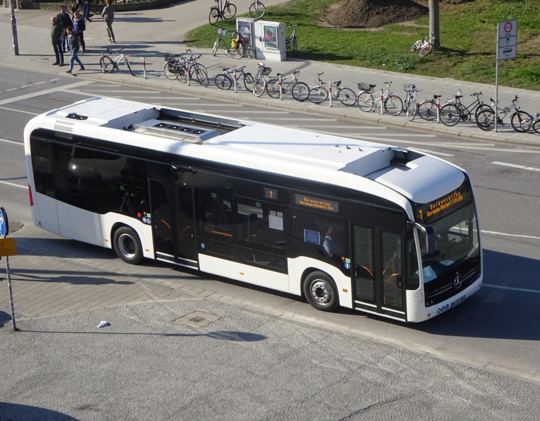 das Stadtwerk. Mobilität testet eCitaro - >>> Regensburger Busse
