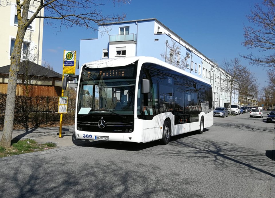 das Stadtwerk. Mobilität testet eCitaro - >>> Regensburger Busse