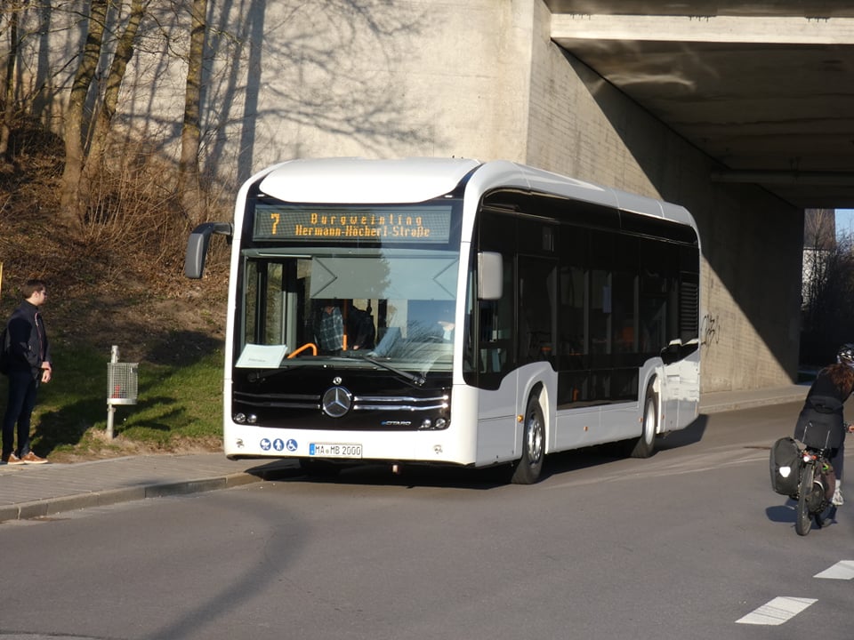 das Stadtwerk. Mobilität testet eCitaro - >>> Regensburger Busse