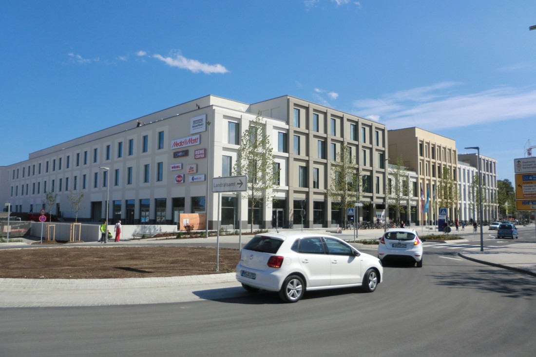 Eröffnung Einkaufszentrum "Neuer Markt" in Neumarkt am Donnerstag, 17 ...